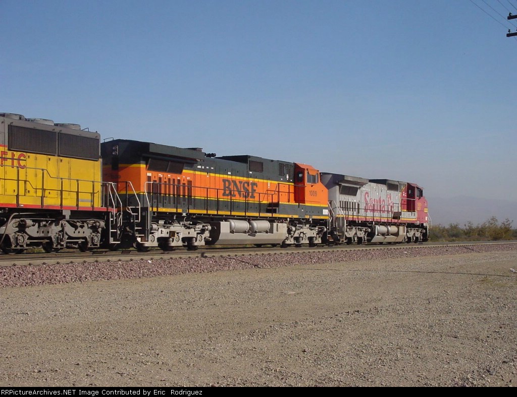 BNSF 1009